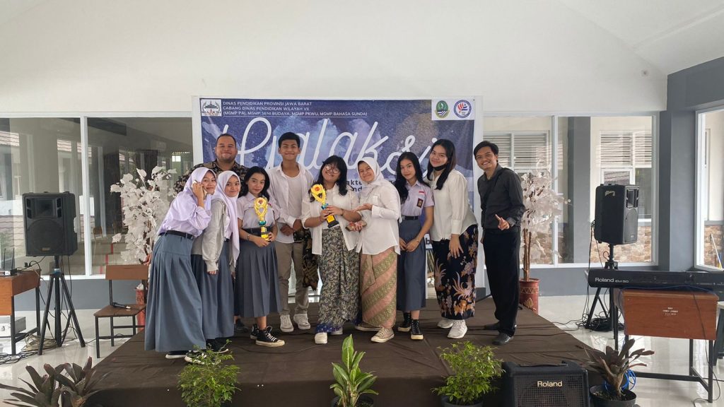 SMAN 22 Bandung – Berakhlak Mulia, Berprestasi dan Berwawasan Lingkungan